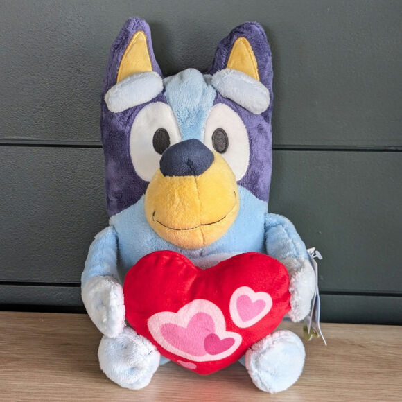 Bluey | Holiday | Nwt 225 Bluey Valentine Sitting Plush Holding Heart 2 ...